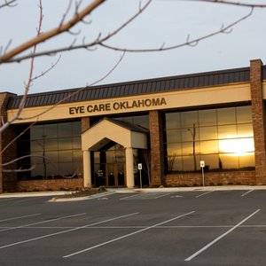 OKLAHOMA EYE ASSOCIATES - Updated August 2025 - 10601 N May Ave, The ...