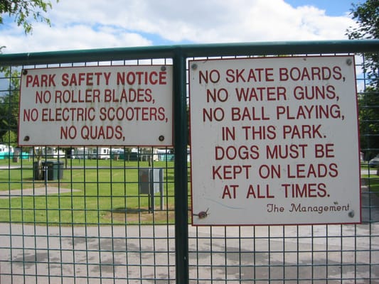 CASEY’S CARAVAN PARK - 13 Photos - Clonea, Waterford, Republic of ...