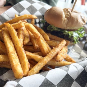 BURGER STATE - Updated January 2026 - 118 Photos & 140 Reviews - 8920 ...