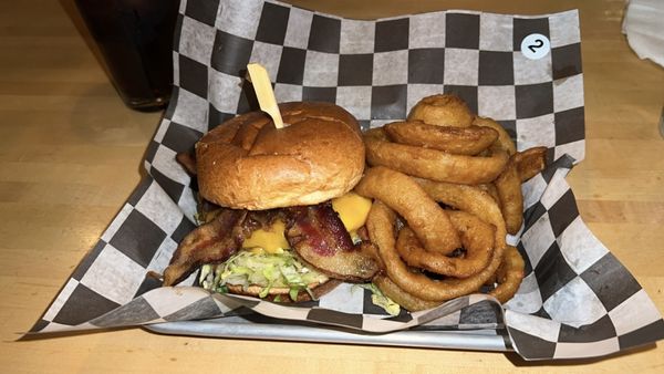 BAGGER DAVE’S BURGER TAVERN - Updated October 2025 - 126 Photos & 203 ...