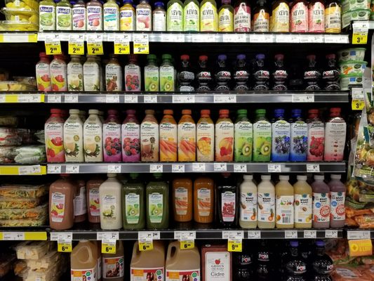 FRESHCO - Updated September 2024 - 13 Photos - 318 Ontario Street ...