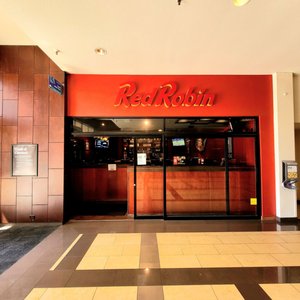 RED ROBIN GOURMET BURGERS AND BREWS - 423 Photos & 446 Reviews - 1080 ...