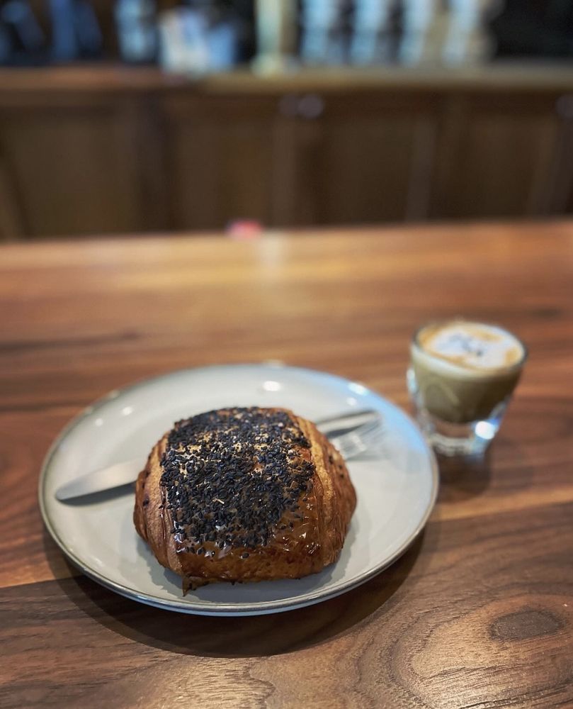 LOOP ESPRESSO CLUB - Updated August 2024 - 290 Photos & 94 Reviews ...