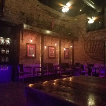 ARGUS - Updated June 2025 - 82 Photos & 125 Reviews - 212 W 2nd St ...