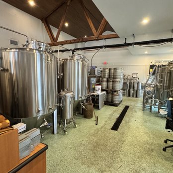 SWAMP CAT BREW - Updated October 2025 - 72 Photos & 27 Reviews - 1943 ...