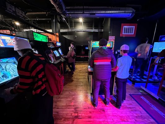 RETROWARE ARCADE - Updated March 2025 - 48 Photos & 11 Reviews - 309 W ...