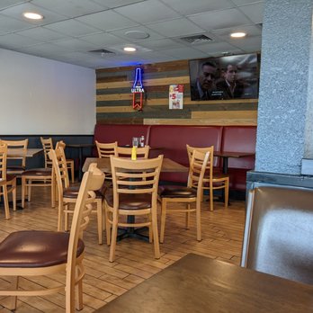 PIPS PUB - Updated August 2025 - 62 Photos & 26 Reviews - 19501 Elpers ...