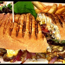 GUS’S DRIVE IN - Updated January 2026 - 530 Photos & 576 Reviews - 1657 ...