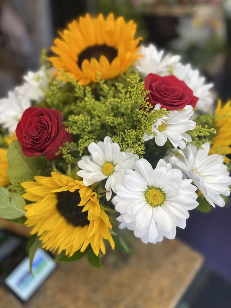 THE SD FLOWER SHOP - Updated May 2026 - 144 Photos & 93 Reviews - 5101 ...