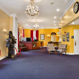 EVERETT PERFORMING ARTS CENTER - Updated December 2025 - 20 Photos & 14 ...