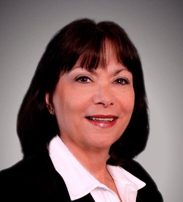 IRIS ZETTLER - COMPASS - Real Estate Agents at 721 Skippack Pike, Blue ...