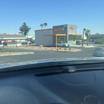 SALAD AND GO - Updated May 2025 - 56 Photos & 123 Reviews - 2323 South ...