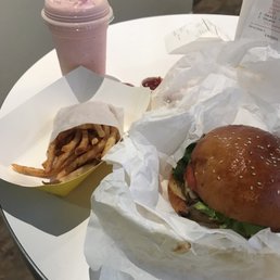 The Burger Place - 132 Photos & 186 Reviews - Burgers - 811 E New Haven ...