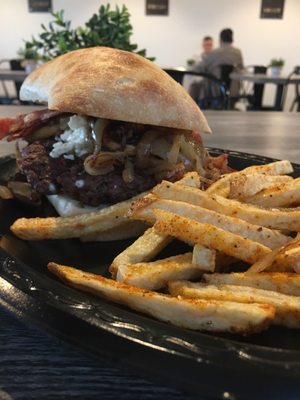 UNIQUE BITE EATERY - 199 Photos & 369 Reviews - Comfort Food - 82900 ...