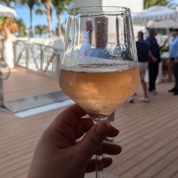 THE SHORELY - Updated December 2024 - 33 Photos & 11 Reviews - 849 ...