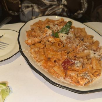 NO. 246 - Updated March 2025 - 1149 Photos & 999 Reviews - 129 E Ponce ...