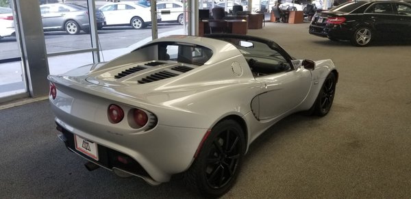 GRAND VALLEY AUTO LAKEWOOD - Updated December 2025 - 16 Photos & 33 ...