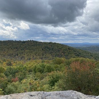RAVEN ROCKS HIKE - Updated December 2025 - 63 Photos & 36 Reviews - Va ...