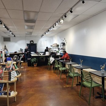 BLACKBIRD BOOKS & COFFEE - Updated August 2025 - 30 Photos & 17 Reviews ...