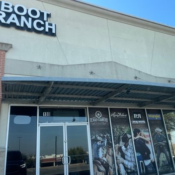 GOMEZ BOOT RANCH - Updated December 2025 - 2400 S Interstate 35, Round ...