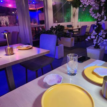 MOSHI MOSHI - BISCAYNE BLVD - Updated August 2025 - 1074 Photos & 853 ...