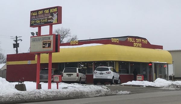 FALL OFF THE BONE BBQ & SOUL FOOD - Updated August 2025 - 12 Reviews ...