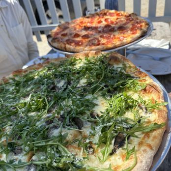 CORNER PIZZA - 109 Photos & 183 Reviews - 1246 N Coast Hwy 101 ...
