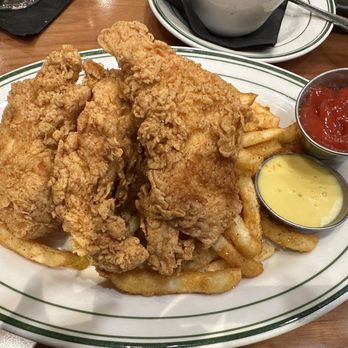 FIXINS SOUL KITCHEN - LOS ANGELES near 800 W Olympic Blvd, Los Angeles ...