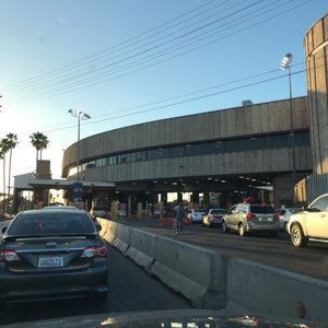 EL CENTRO PUBLIC LIBRARY - Updated October 2025 - 12 Photos - 1140 ...