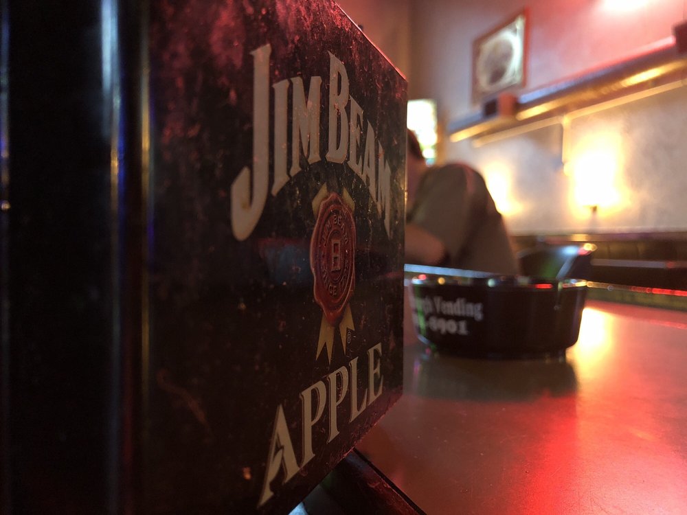 TRAMP’S RESTAURANT - Updated December 2025 - 15 Reviews - 412 Greentree ...