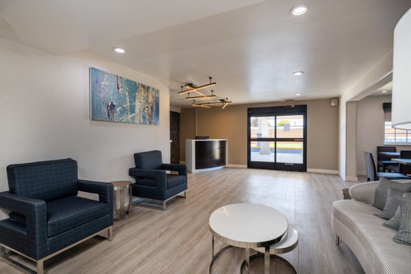 COMFORT INN - Updated May 2026 - 48 Photos - 2460 Whipple Rd, Hayward ...