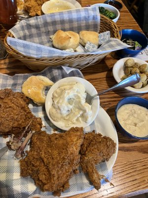 CRACKER BARREL OLD COUNTRY STORE - Updated May 2025 - 122 Photos & 123 ...