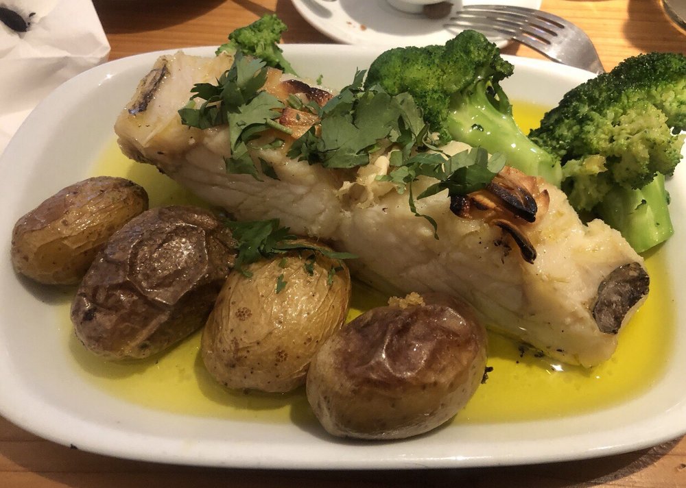 CACUÉ - 11 Photos - R. Tomás Ribeiro, Seine-Saint-Denis, Lisboa ...