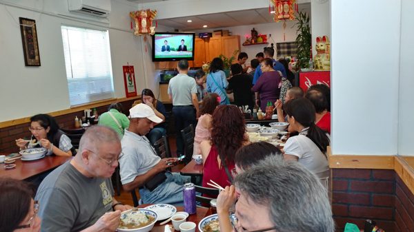 LAM’S KITCHEN - 1199 Photos & 427 Reviews - 1152 Maunakea St, Honolulu ...