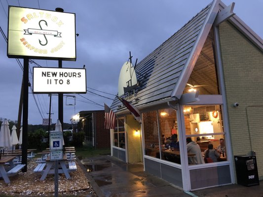 SALTBOX SEAFOOD JOINT - 222 Photos & 193 Reviews - Seafood - 2637 ...