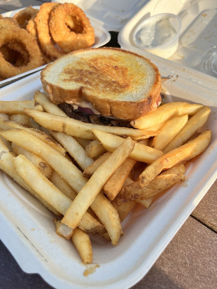 SPANKY BURGER AND BREW - Updated January 2026 - 229 Photos & 366 ...