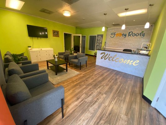 FOOTY ROOTY - ROSEVILLE - Updated May 2025 - 37 Photos & 76 Reviews ...