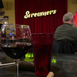 SCREAMERS FAMILY RESTAURANT - 166 Photos & 146 Reviews - 803 Q St ...