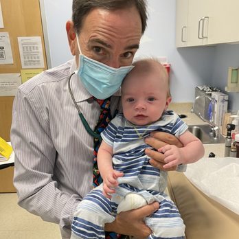 DAVID K TRAGER, MD - Updated December 2025 - 56 Reviews - 14880 Los ...