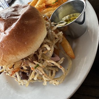 TWENTY TAP - 542 Photos & 630 Reviews - 5406 N College Ave ...