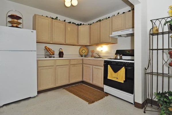 GINGER RIDGE APARTMENTS - Updated October 2025 - 15 Photos - 1954 ...