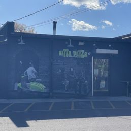 VITTA PIZZA CENTRAL ENTRANCE - Updated July 2025 - 76 Photos & 16 ...