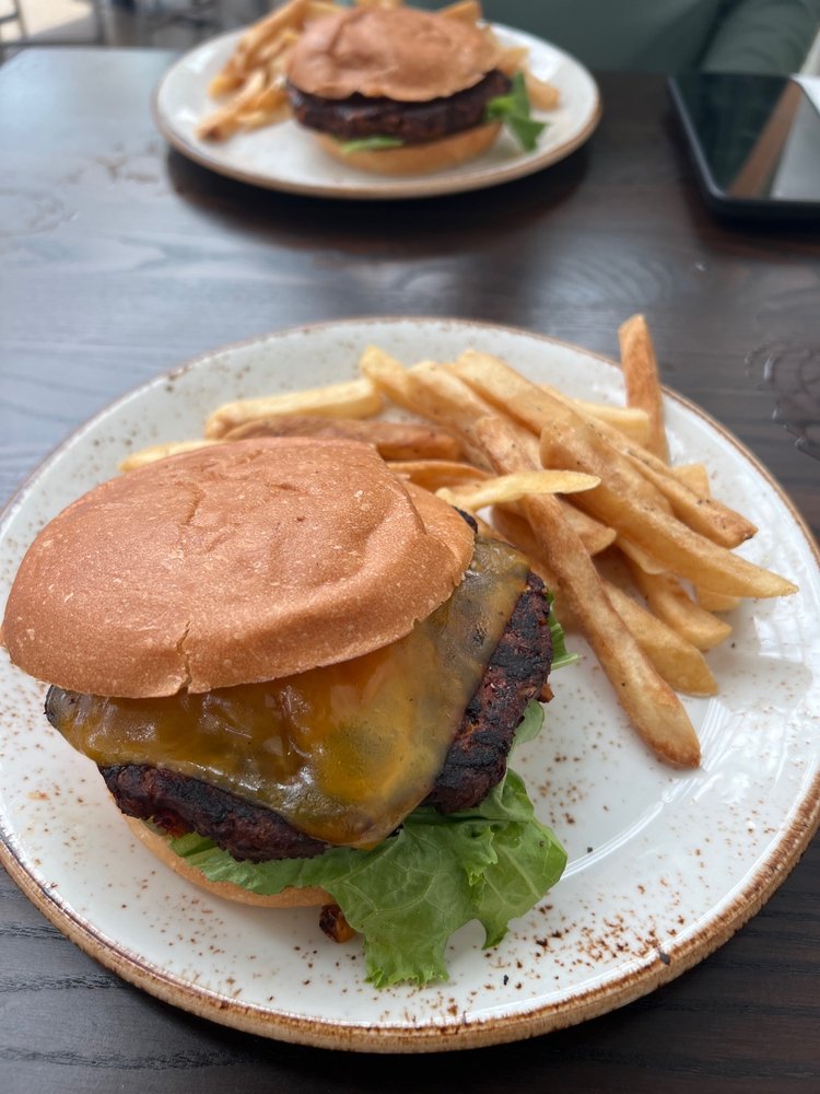 JIM STUMP’S TAPROOM + KITCHEN - 20 Photos & 20 Reviews - 1701 Airport ...