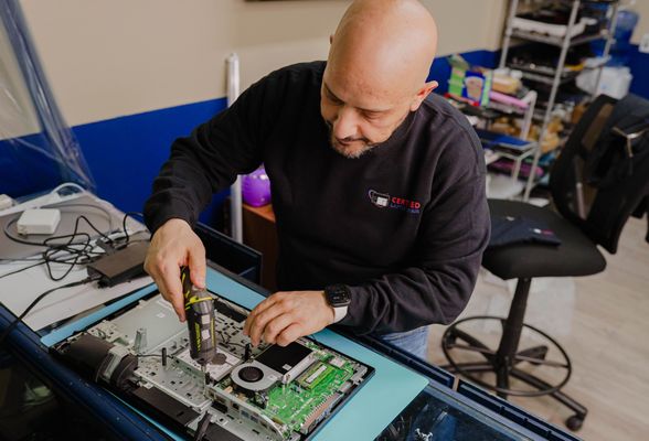 CERTIFIED LAPTOP REPAIR - Updated November 2025 - 38 Photos & 16 ...