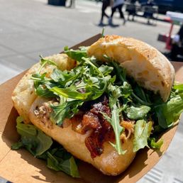 ROLI ROTI GOURMET ROTISSERIE - Updated July 2025 - 2074 Photos & 1656 ...