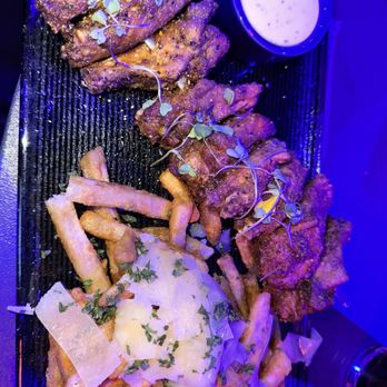 WEEZY’S - Updated February 2025 - 139 Photos & 61 Reviews - 200 Bennett ...