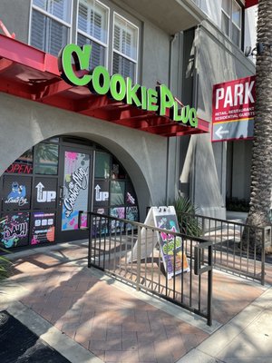 COOKIE PLUG - Updated December 2025 - 526 Photos & 404 Reviews - 1801 E ...