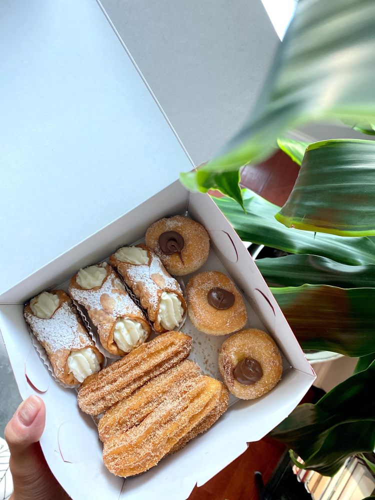 LAMANNA’S BAKERY - 462 Photos & 294 Reviews - Bakeries - 6758 Kingston ...