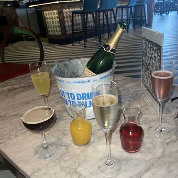 PUTTERY - Updated November 2025 - 622 Photos & 381 Reviews - 1818 ...