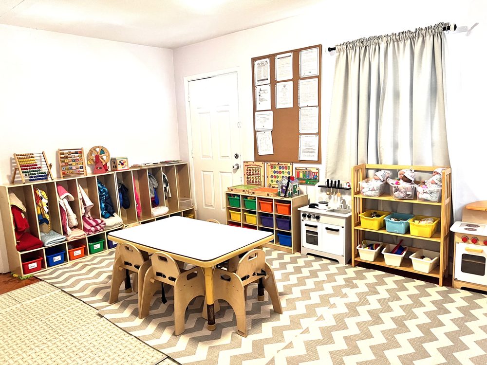 LITTLE RAINBOW CHILD CARE - 84 Photos - 306 Buckeye St, Redwood City ...